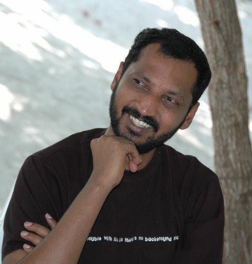 New Record by Lyricist Na. Muthukumar