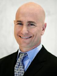 La Peer Orthopedic Surgeon Named a Vitals Top Ten Doctor