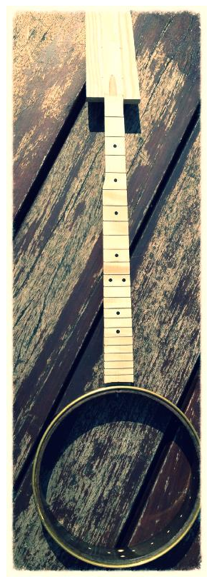 First prototype pictures of new British banjo The Shackleton