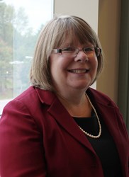 Dr. Michelle Alvarez Named an ACE Fellow at Southern New Hampshire ...