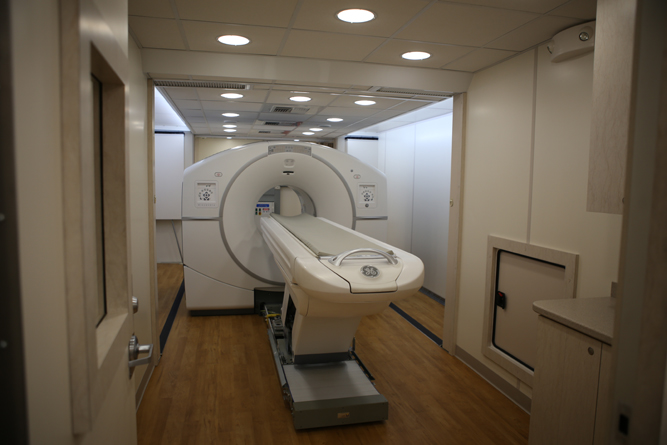 Advanced Mobility Exhibits First-of-its-Kind PET/CT Trailer at SNMMI 2014