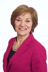 Beth Dinndorf to Give Address During CSB Commencement Ceremonies