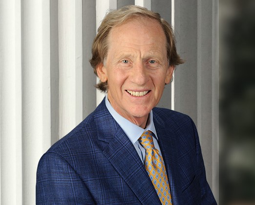 Phil Henry Receives Award from GDLA for Professionalism