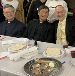 Rabbi Steve Blane leads a traditional Passover seder at Browne Street ...